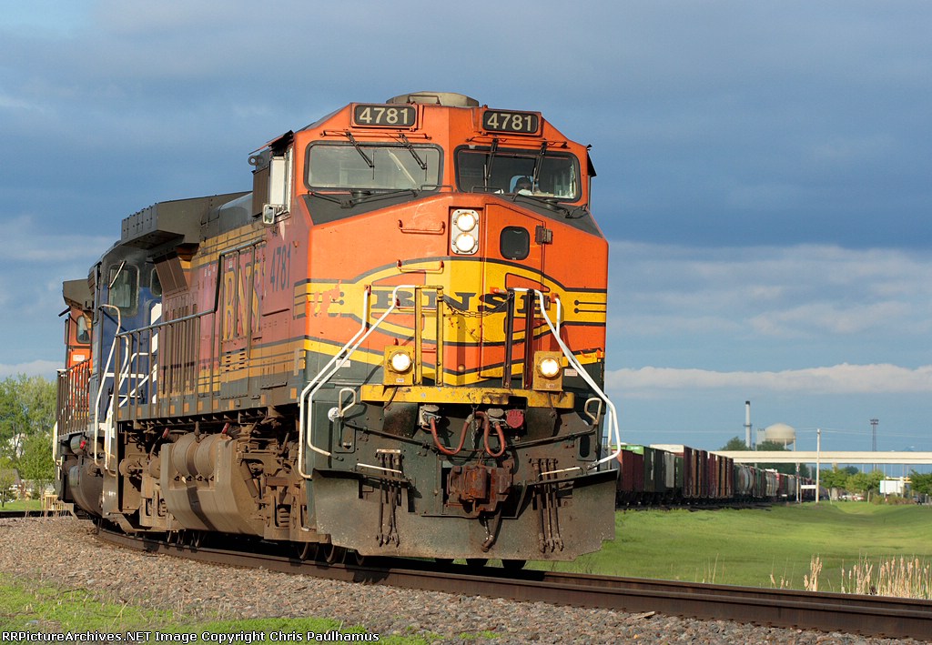 BNSF 4781